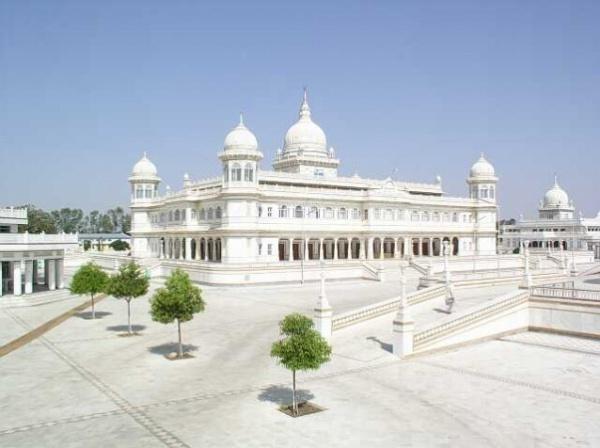 Filming in Ashoknagar District | Filmapia – real sites. reel sights.