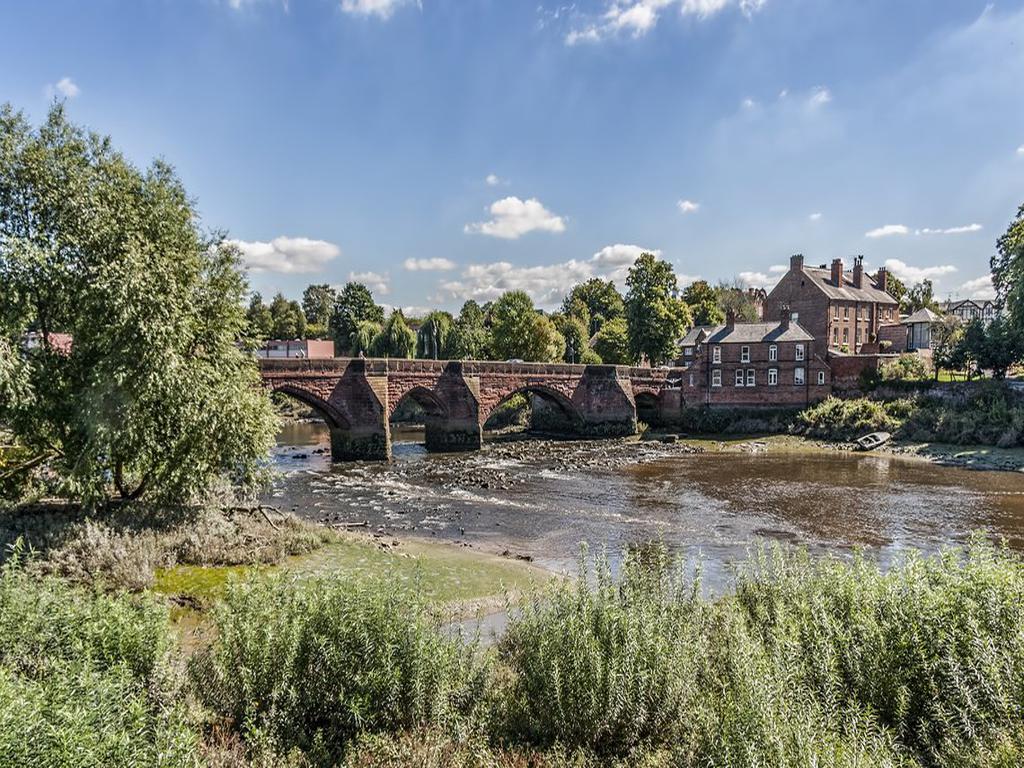 Filming in Cheshire | Filmapia – real sites. reel sights.