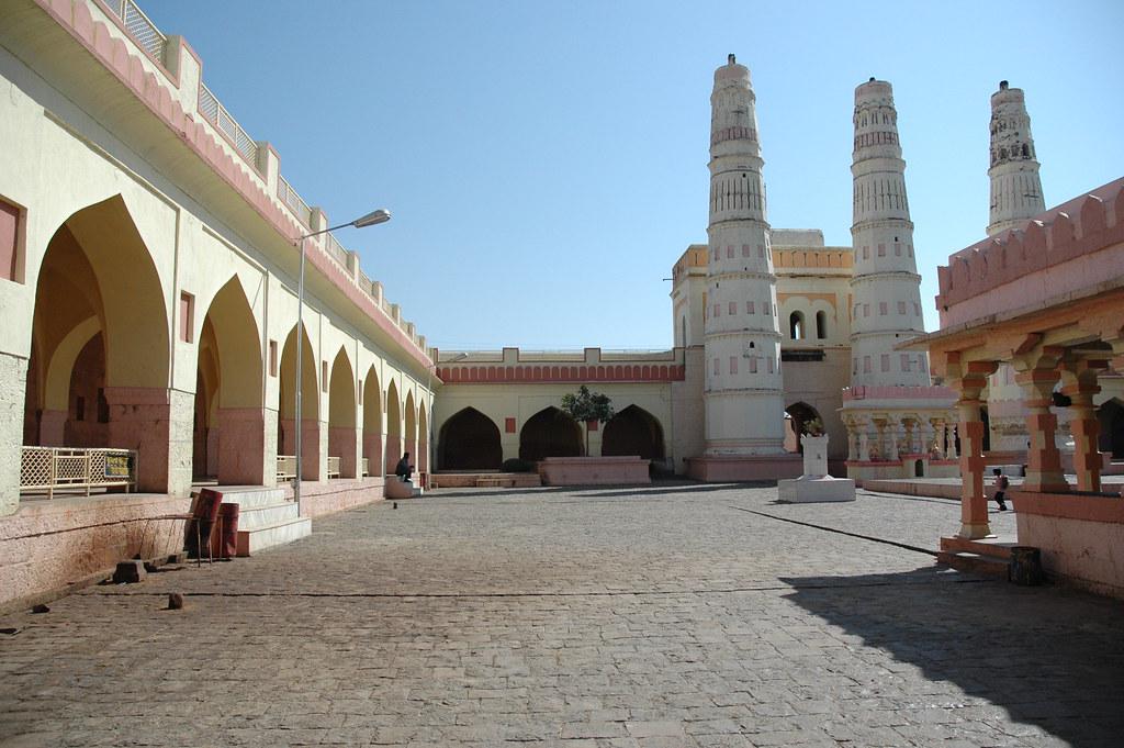 Filming in Karmala | Filmapia – real sites. reel sights.