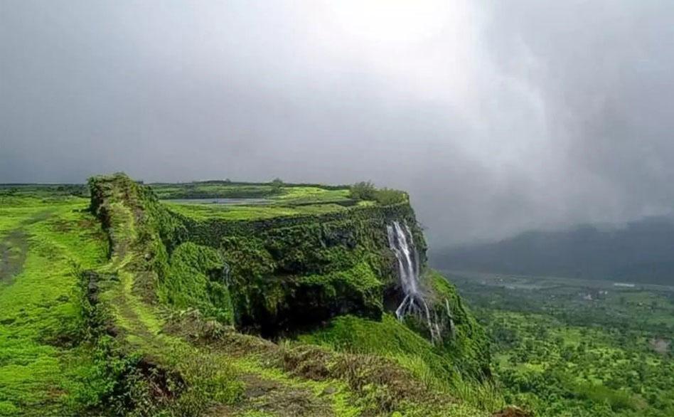 Filming in Khandala | Filmapia – real sites. reel sights.