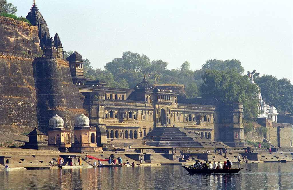 Filming in Khargone | Filmapia – real sites. reel sights.