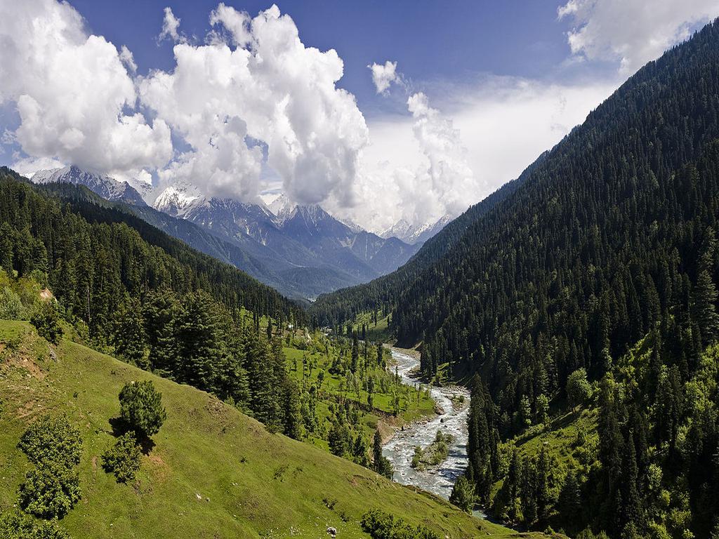 Filming in Pahalgam | Filmapia – real sites. reel sights.