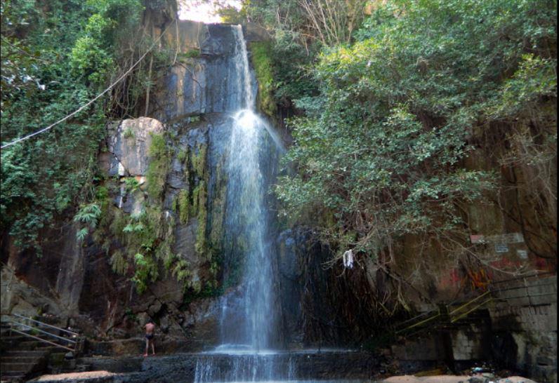 Filming at Kakolat Waterfalls| Filmapia - real sites . reel sites