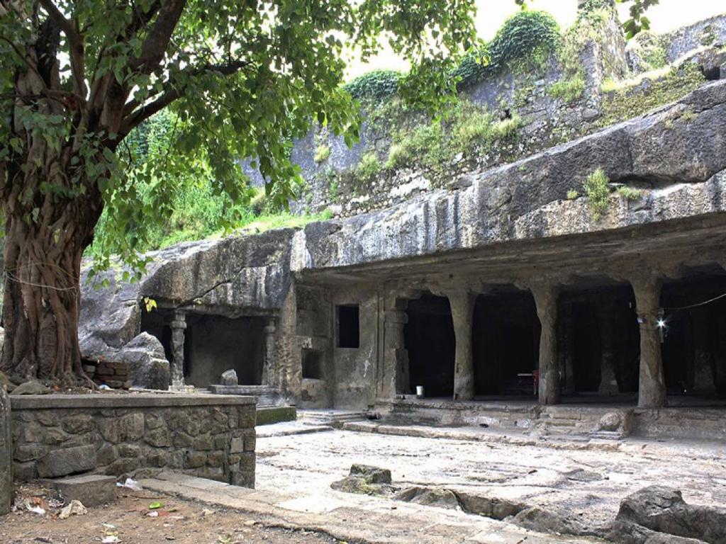Filming at Mandapeshwar Caves| Filmapia - real sites . reel sites