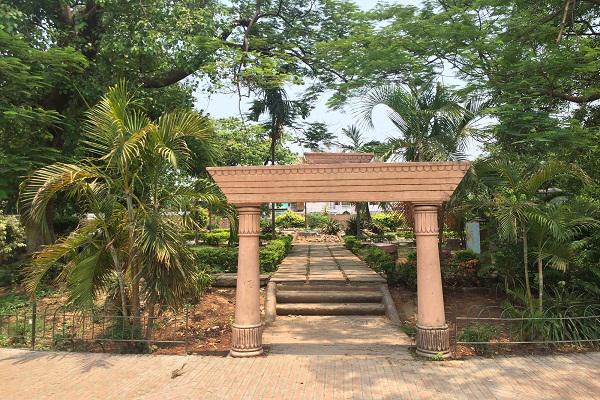 Filming at Ancient Ruins - Kumhrar| Filmapia - real sites . reel sites