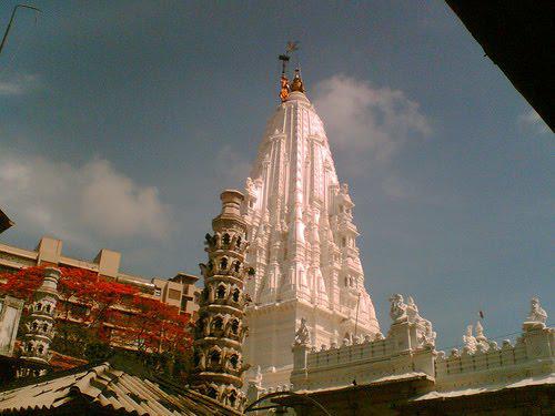 Filming at Babulnath Temple| Filmapia - real sites . reel sites