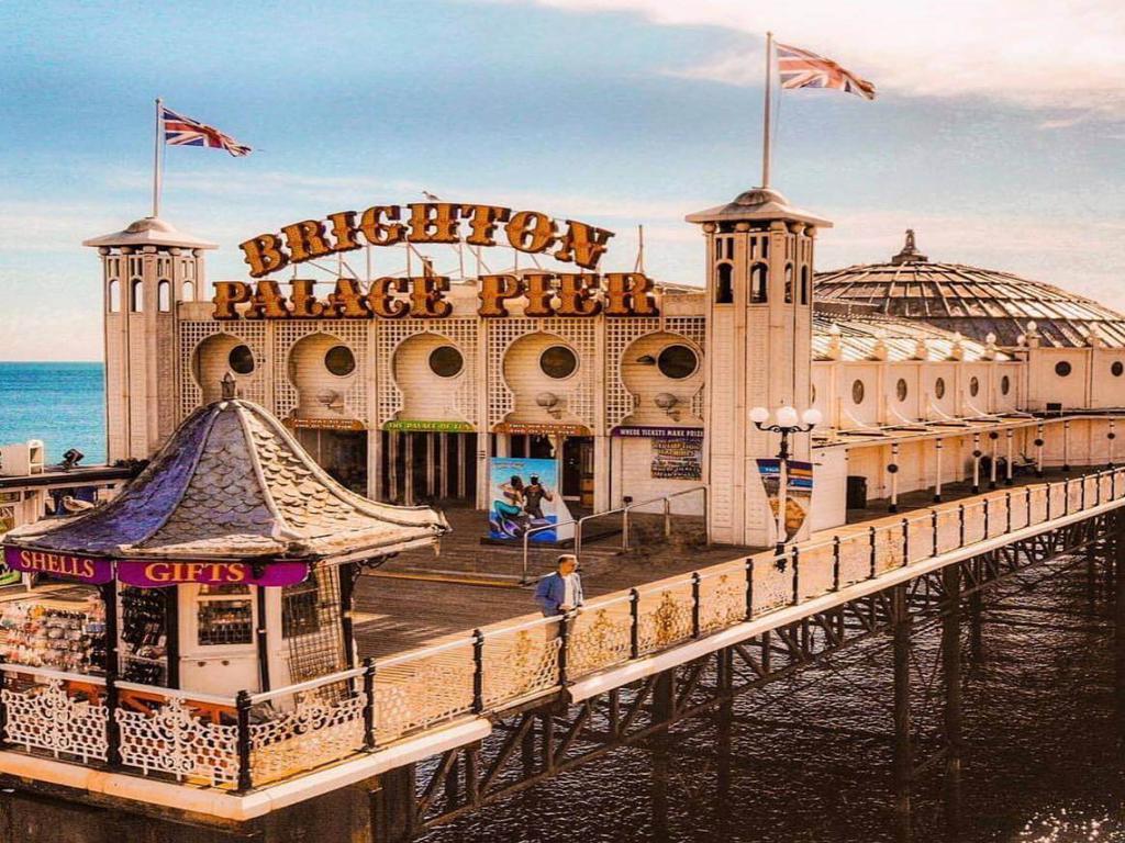 Filming at Brighton Palace Pier| Filmapia - real sites . reel sites