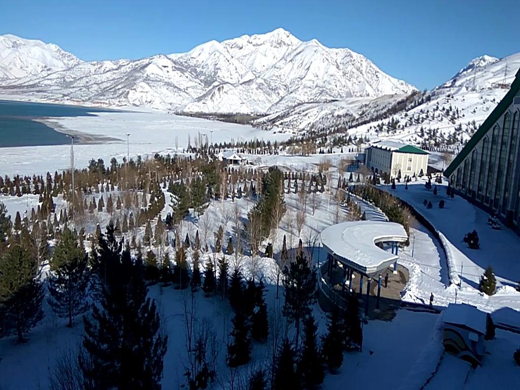 Filming at Charvak Reservoir| Filmapia - real sites . reel sites