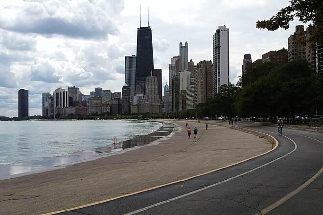 Filming at Chicago Lakefront Trail| Filmapia - real sites . reel sites