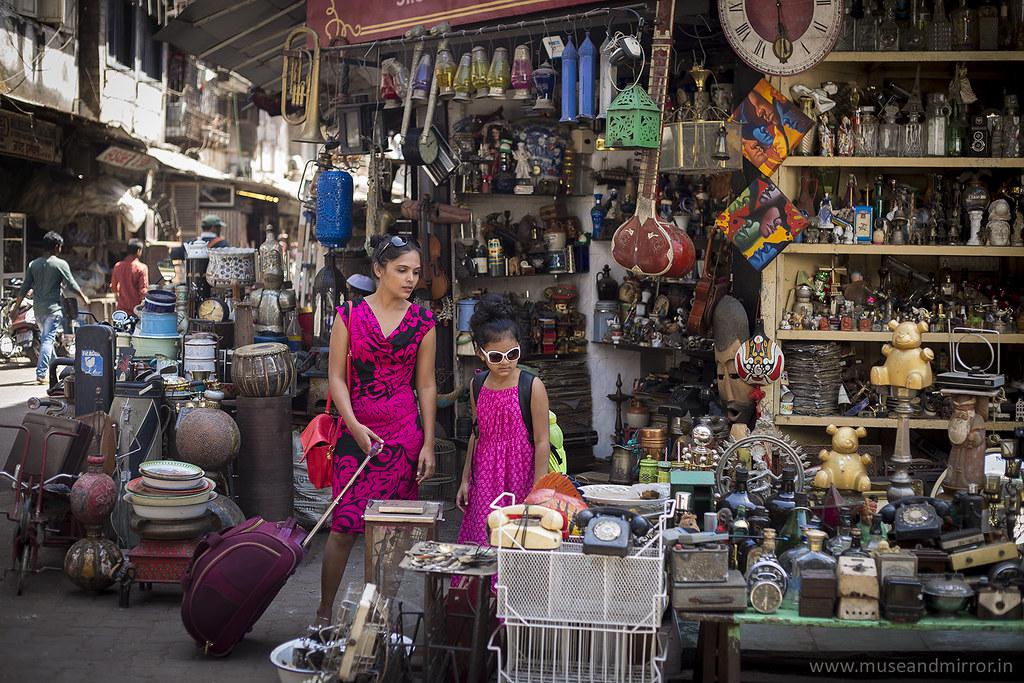 Filming at Chor Bazaar| Filmapia - real sites . reel sites