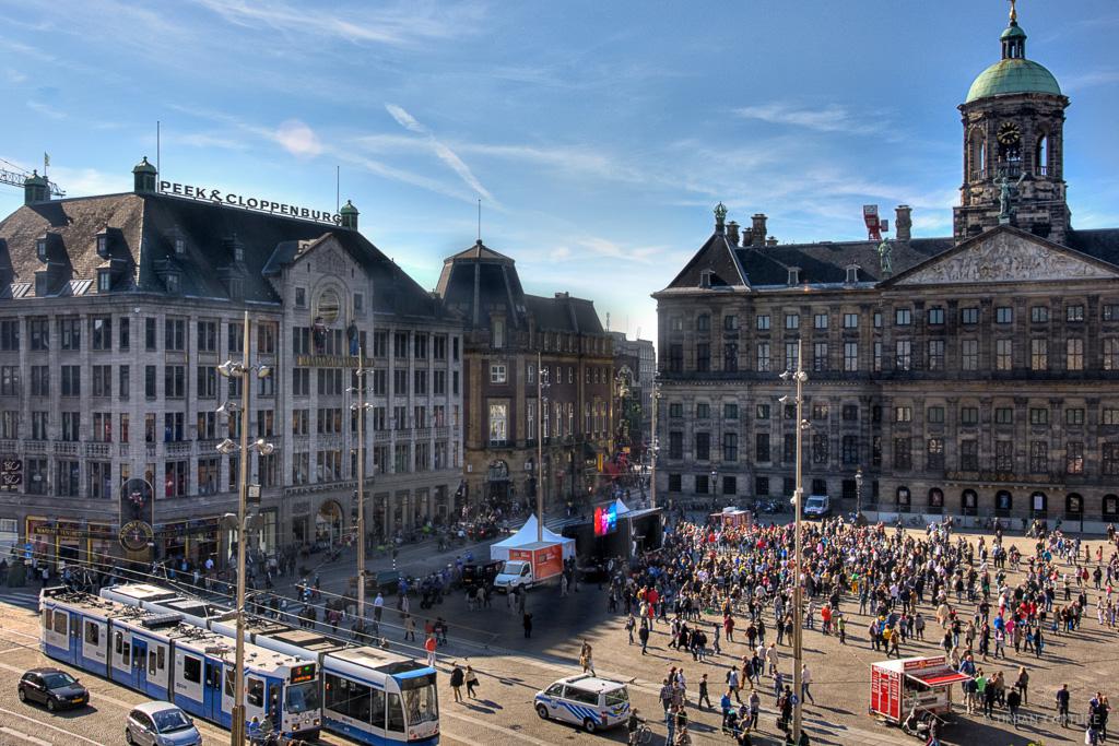 Filming at Dam Square| Filmapia - real sites . reel sites
