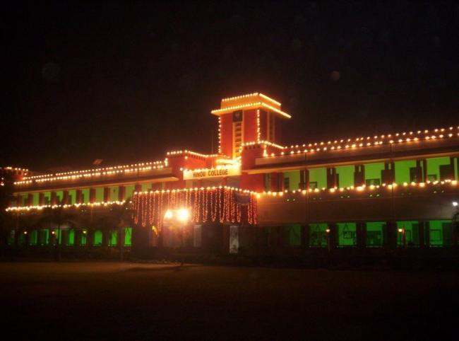 Filming at Hindu College| Filmapia - real sites . reel sites