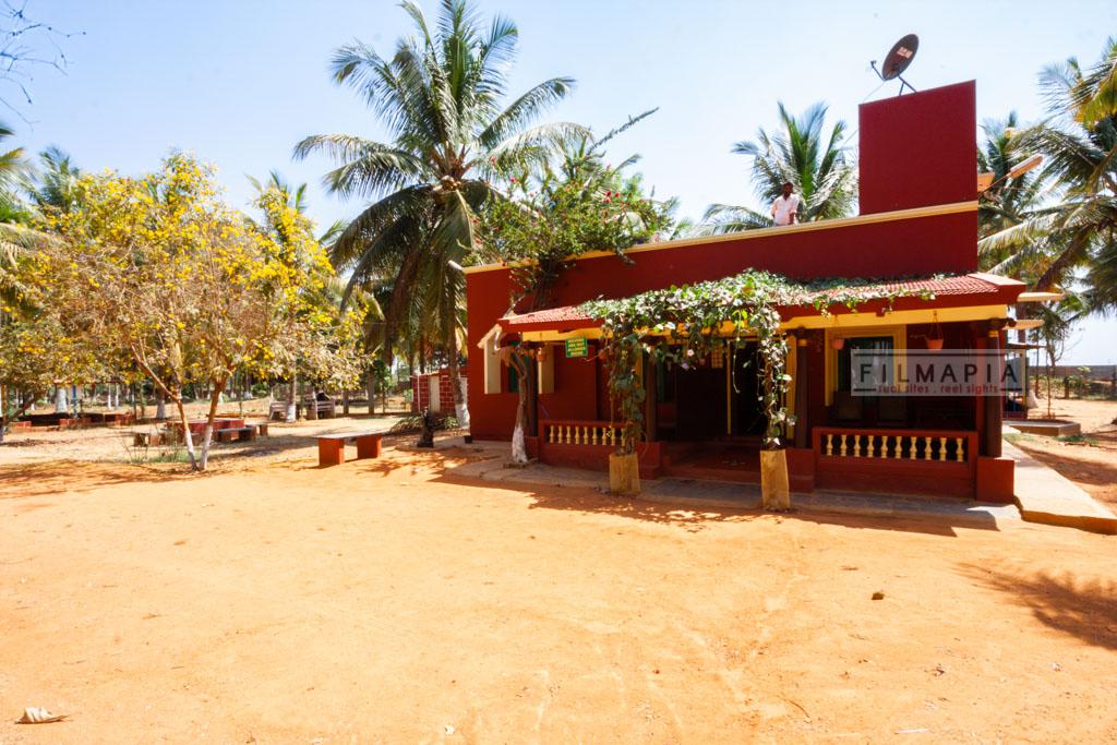 House327 - An Authentic Village-style Farmhouse in a Sprawling Farm for ...