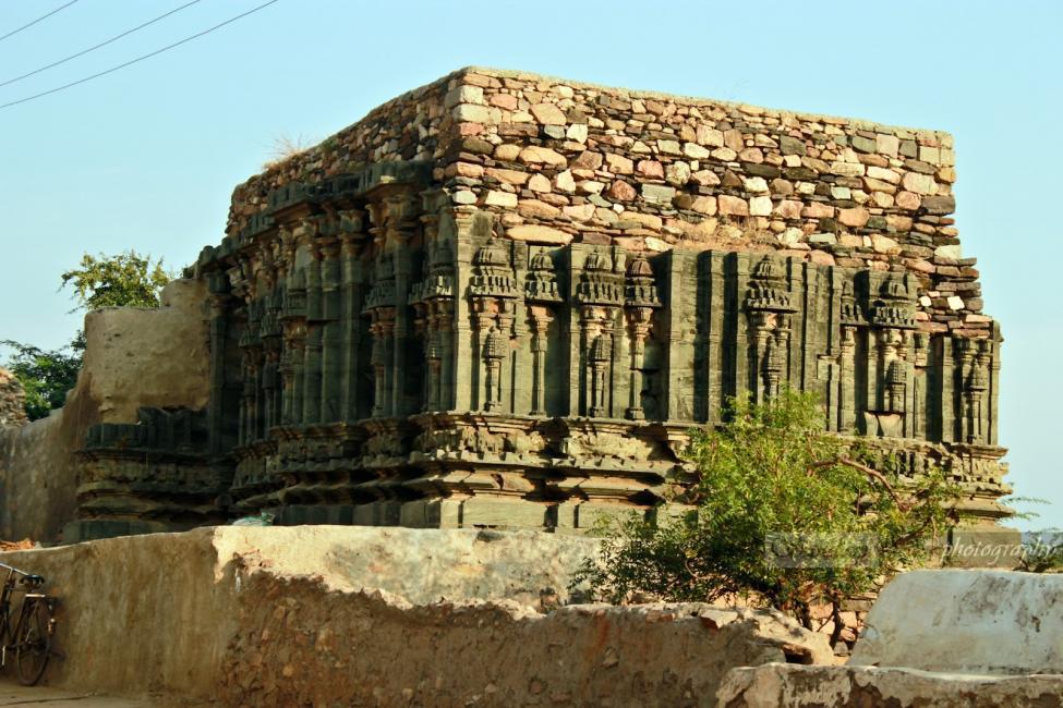 Filming at Lakkundi - Encroached Temple| Filmapia - real sites . reel sites