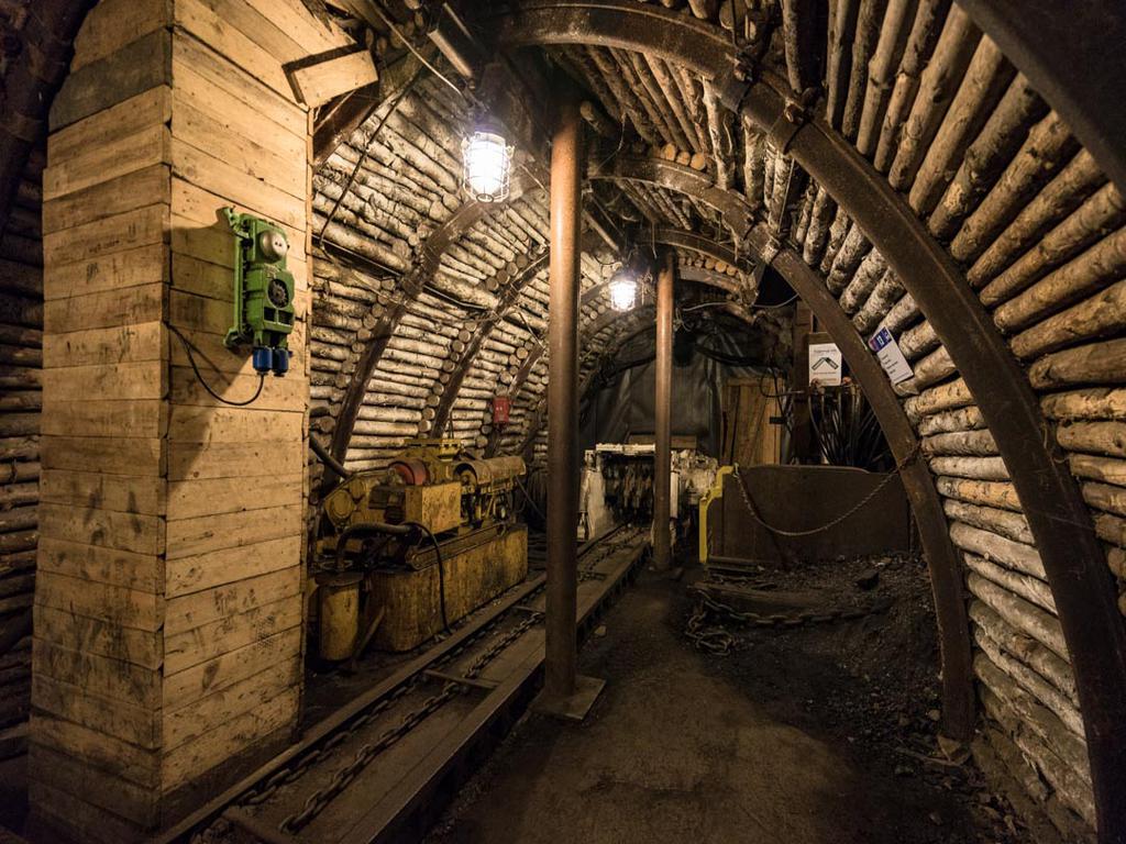 Filming at Michal Mine| Filmapia - real sites . reel sites