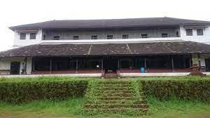 Filming at Pilikula Guttu Mane| Filmapia - real sites . reel sites