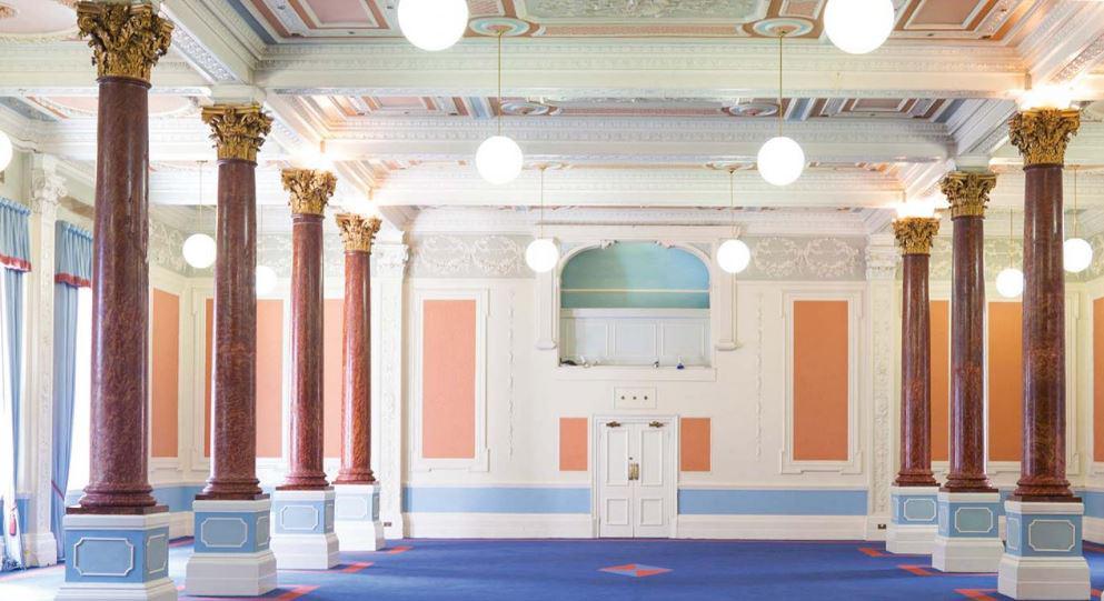 Filming at Pillar Hall - London| Filmapia - real sites . reel sites