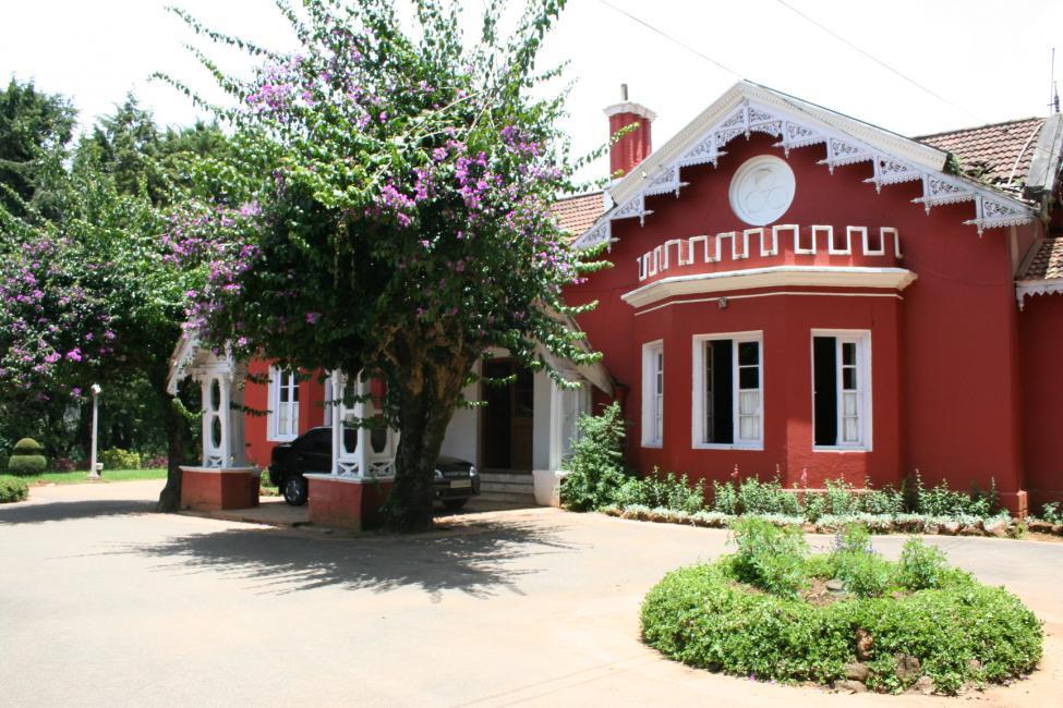 Filming at Regency Villa Palace| Filmapia - real sites . reel sites