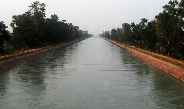 Filming at Sirhind Canal| Filmapia - real sites . reel sites