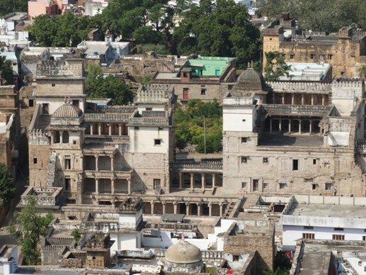 Filming at The Raja Rani Mahal| Filmapia - real sites . reel sites